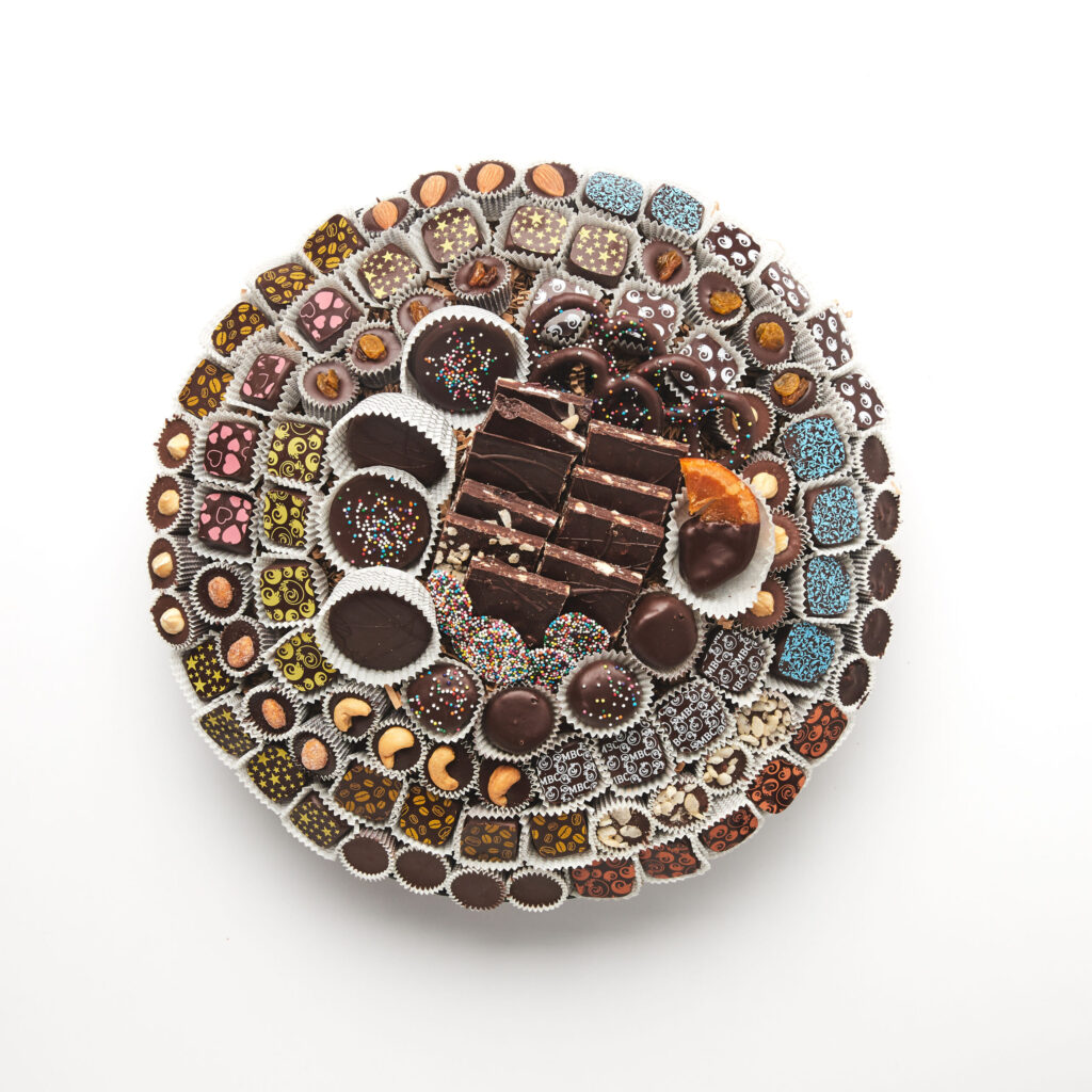 Ebony Seagrass Chocolate Gift Basket Deluxe - Miami Beach Chocolate